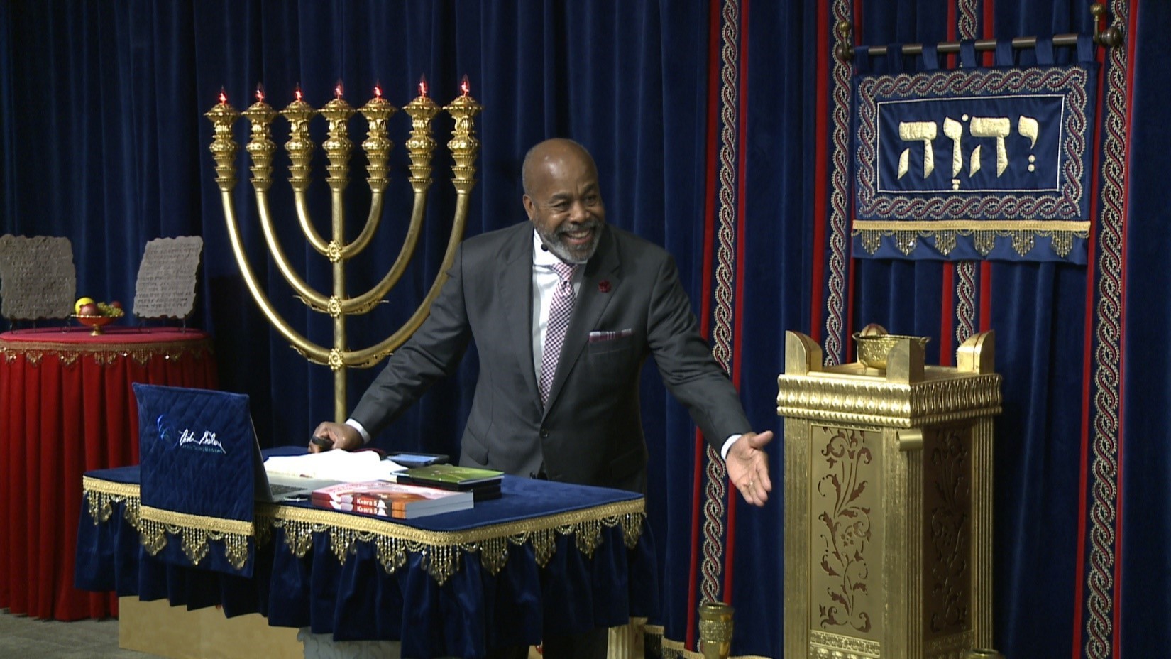 ASK ARTHUR BAILEY! How Do I Prepare for Passover? - Arthur Bailey ...