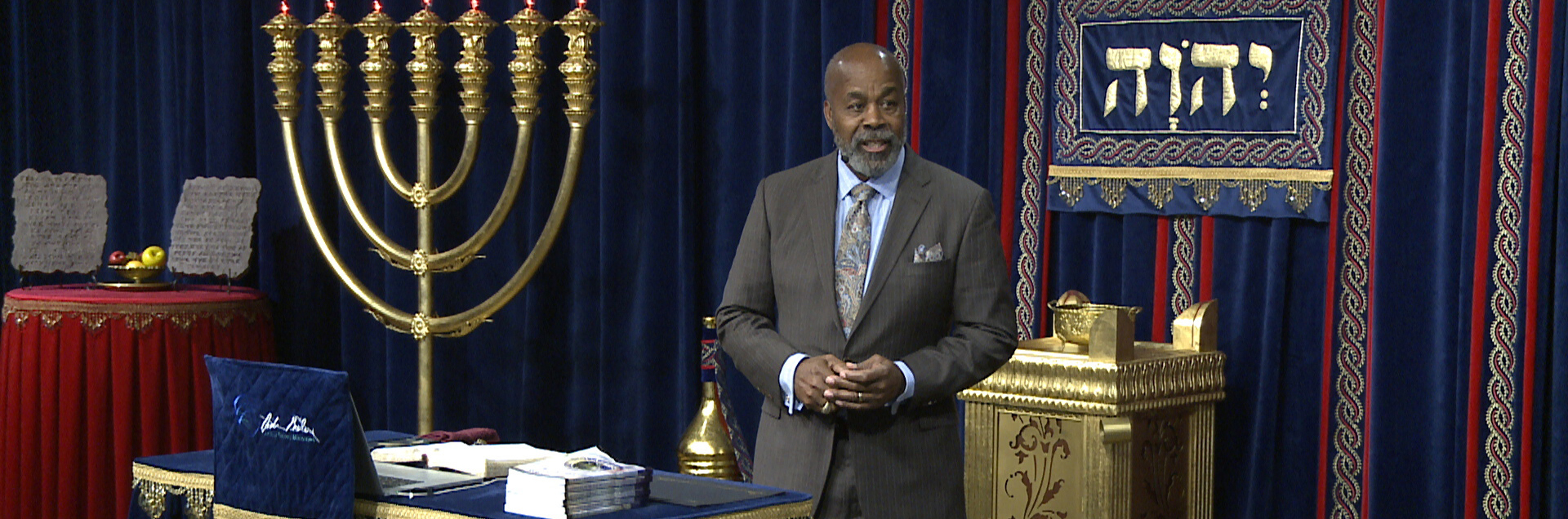 Iwwer den Arthur Bailey | Grënner vun Arthur Bailey Ministries